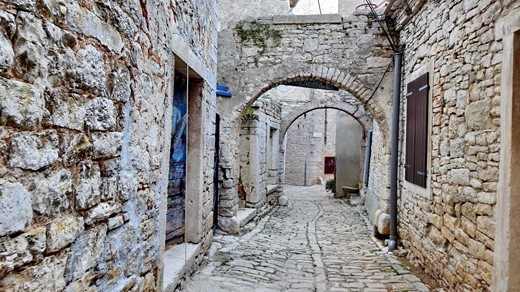 Visit Bale | Old Town Core